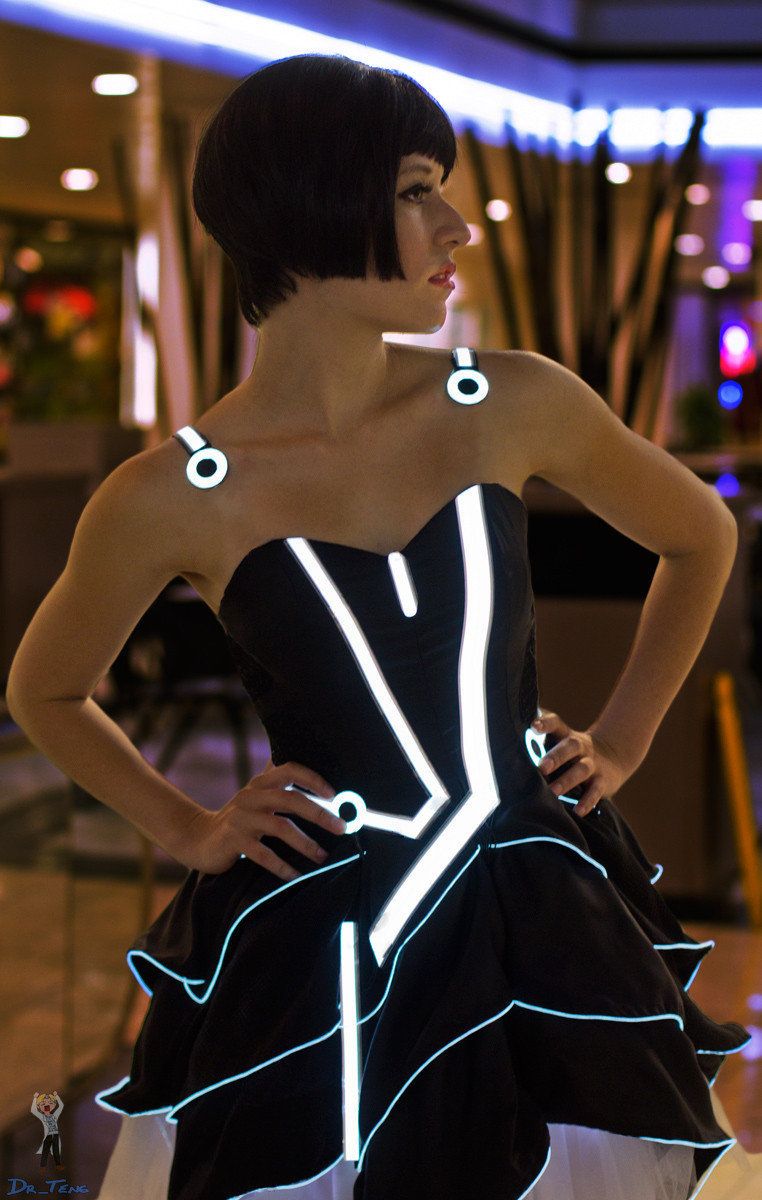 Top 10 Weird Dresses, Fun, Crazy & Silly Prom Dress Ideas – The Dress ...
